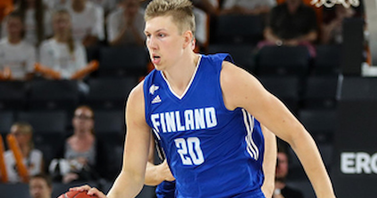 Alexander Madsen aloittaa pudotuspelit Tshekin liigassa