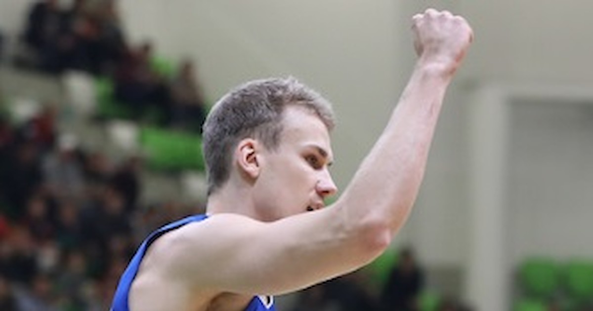 Carl Lindbom hyvistä lähtökohdista MM-karsintoihin