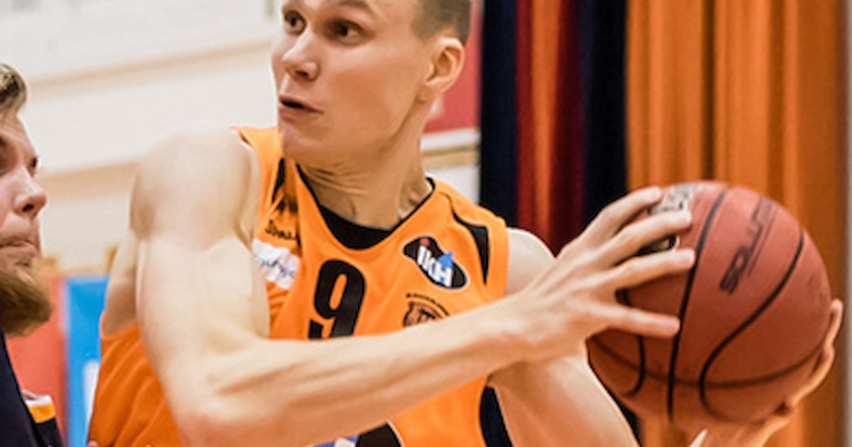 Antti Kanervo Korisliigan marraskuun pelaaja