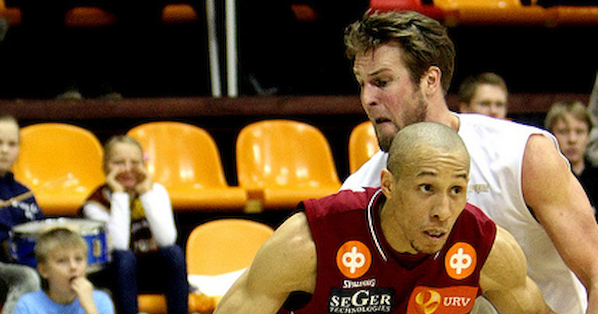 Nigel Moore siirtyy Uudestakaupungista Porvoon Tarmoon