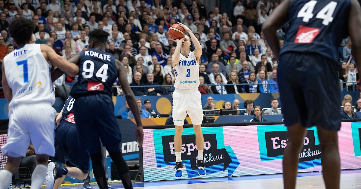 Kanervon kausi päättyi pettymykseen – Lindbom käsi kuumana Puolassa