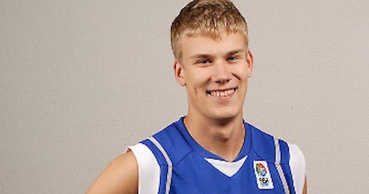 Carl Lindbom: ”Tulokkaat ovat päässeet hyvin mukaan kuvioihin”