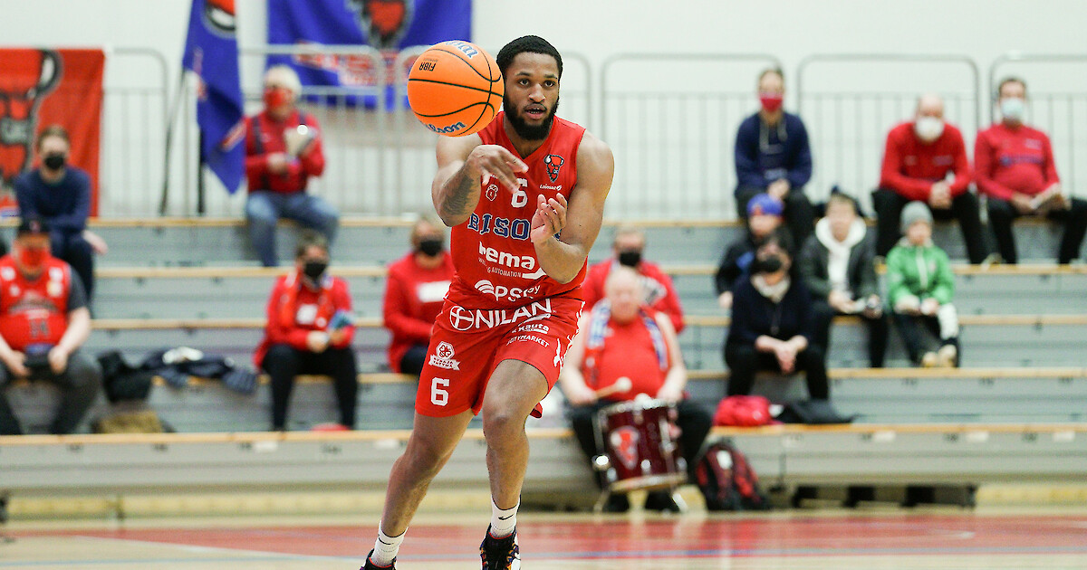 Cortez Edwards jokapaikan höylänä Bisonsin voitossa – Kataja yhä ...