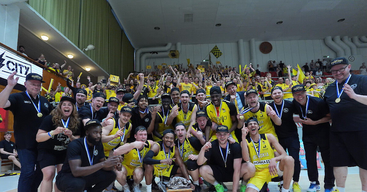 BC Nokia teki historiaa: seura saavutti ensimmäisen Korisliiga ...