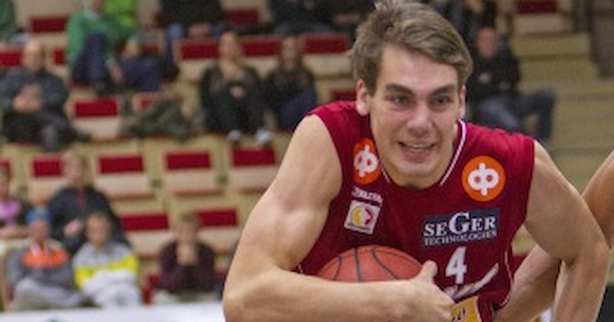 Mikael Herbert tekee paluun Korihaihin