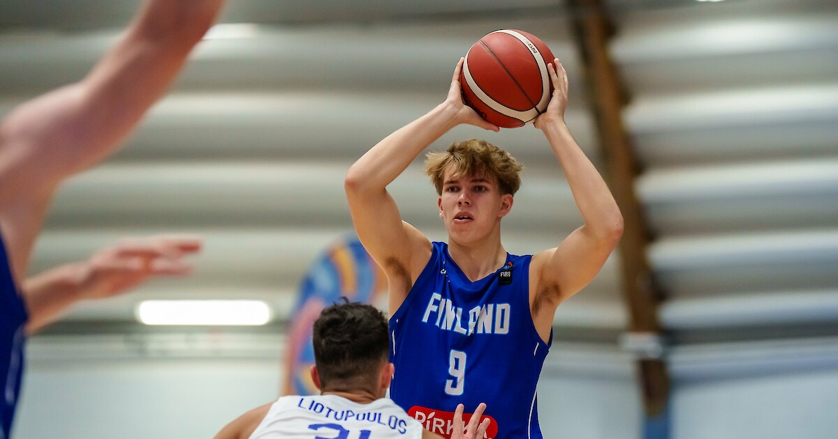 Eetu Heinonen NCAA-liigan Davidsoniin