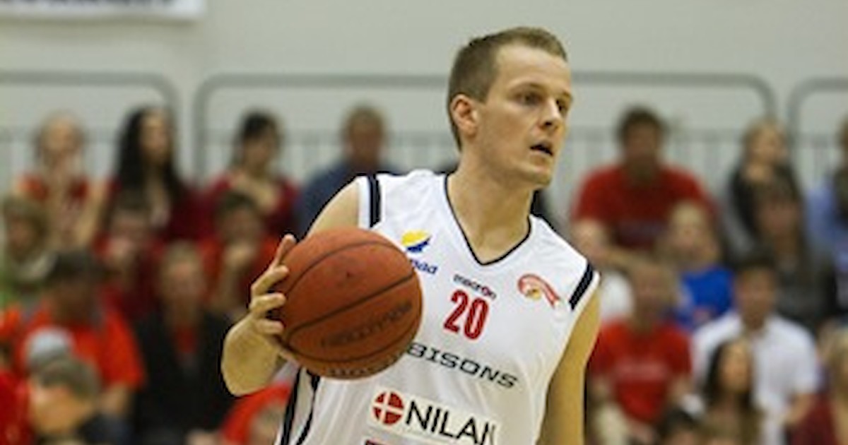Bisons palasi voittajaksi karhunkaadolla